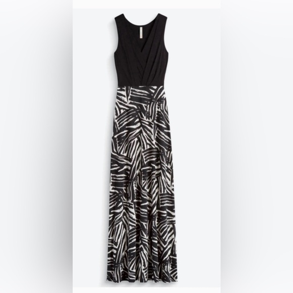 Gilli | Dresses | Gilli Black And White Maxi Dress | Poshmark
